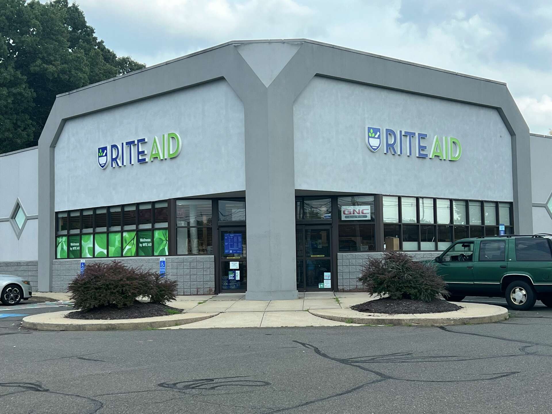 Rite Aid, CVS and Walgreens face challenging retail environment in CT
