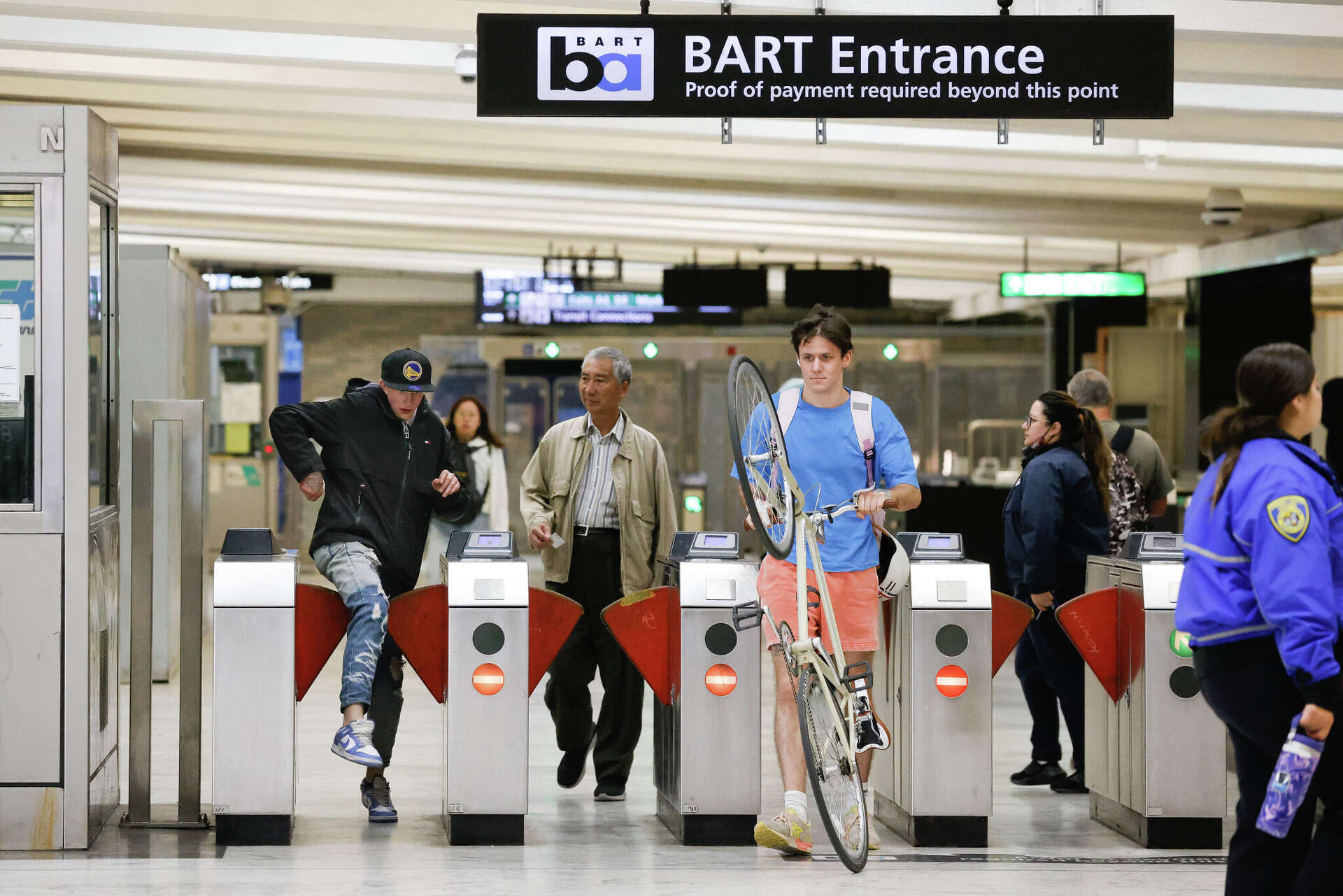 BART’s new reinforced fare gates being installed at popular SF station