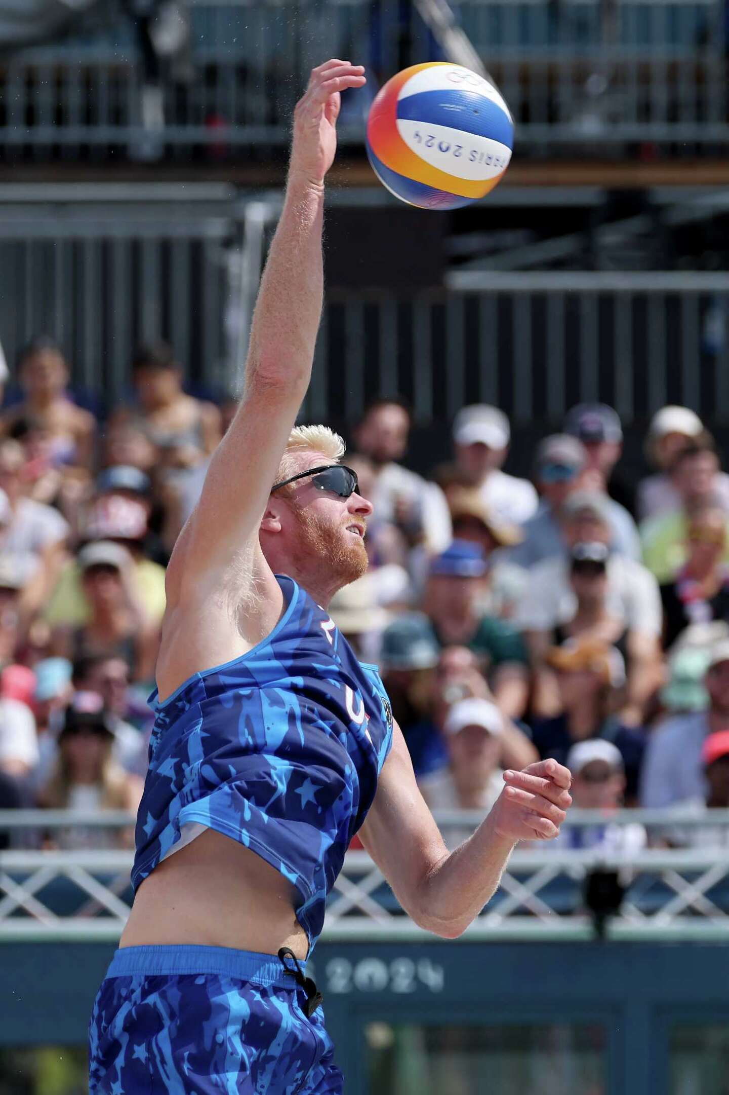 Beach volleyball: Former Rockets star Chase Budinger playing in Paris