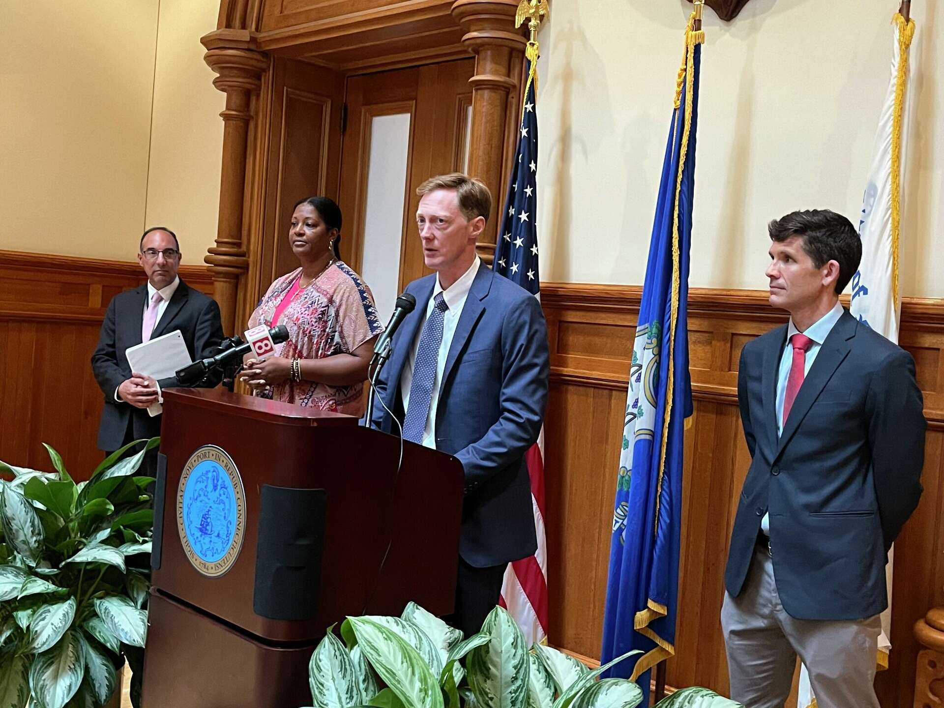 New Haven mayor introduces new Liveable City Initiative director