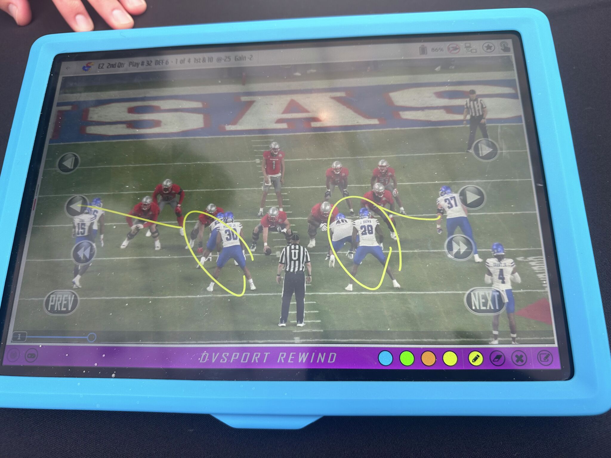 UH football: Cougars embrace use of tablet technology in 2024 games