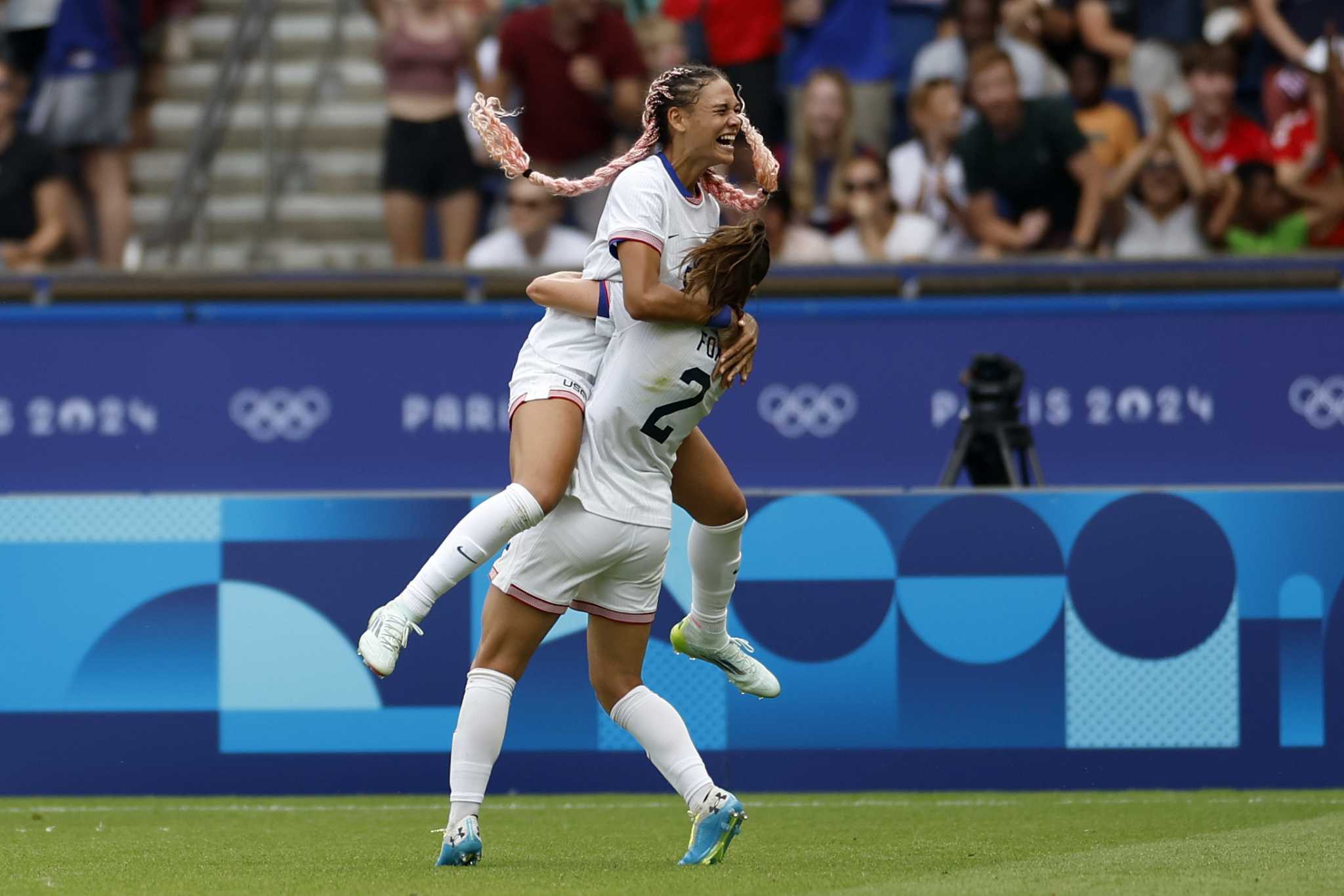 USWNT reaches Olympic semis thanks to Trinity Rodman, a little ‘magic’