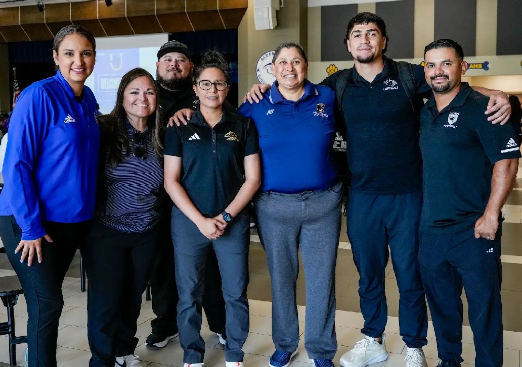 Sandoval: Nothing but joy to see new generation of coaches