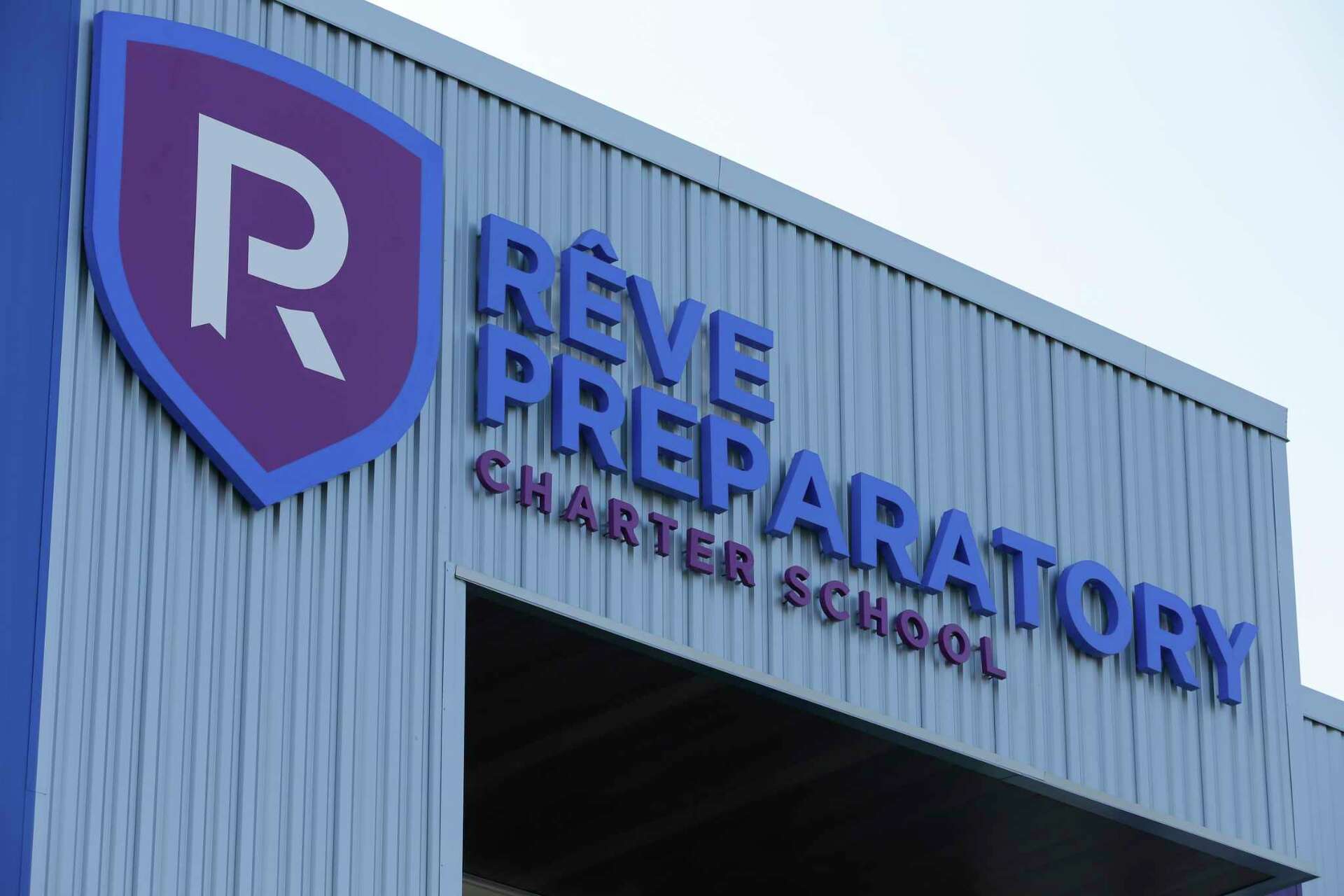 Rêve Prep charter school opens new building, renewed for 10 years