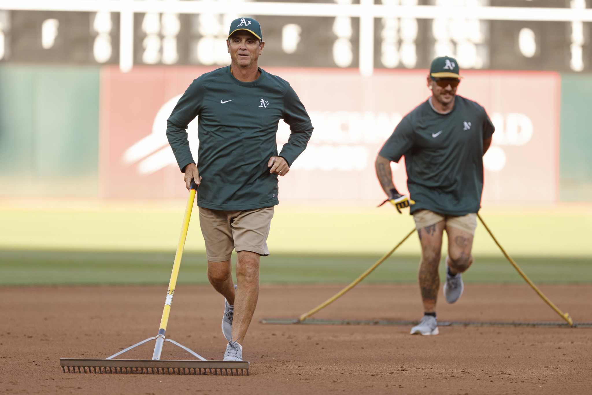 A’s groundskeeper Wood lauded for field work in Coliseum swan song