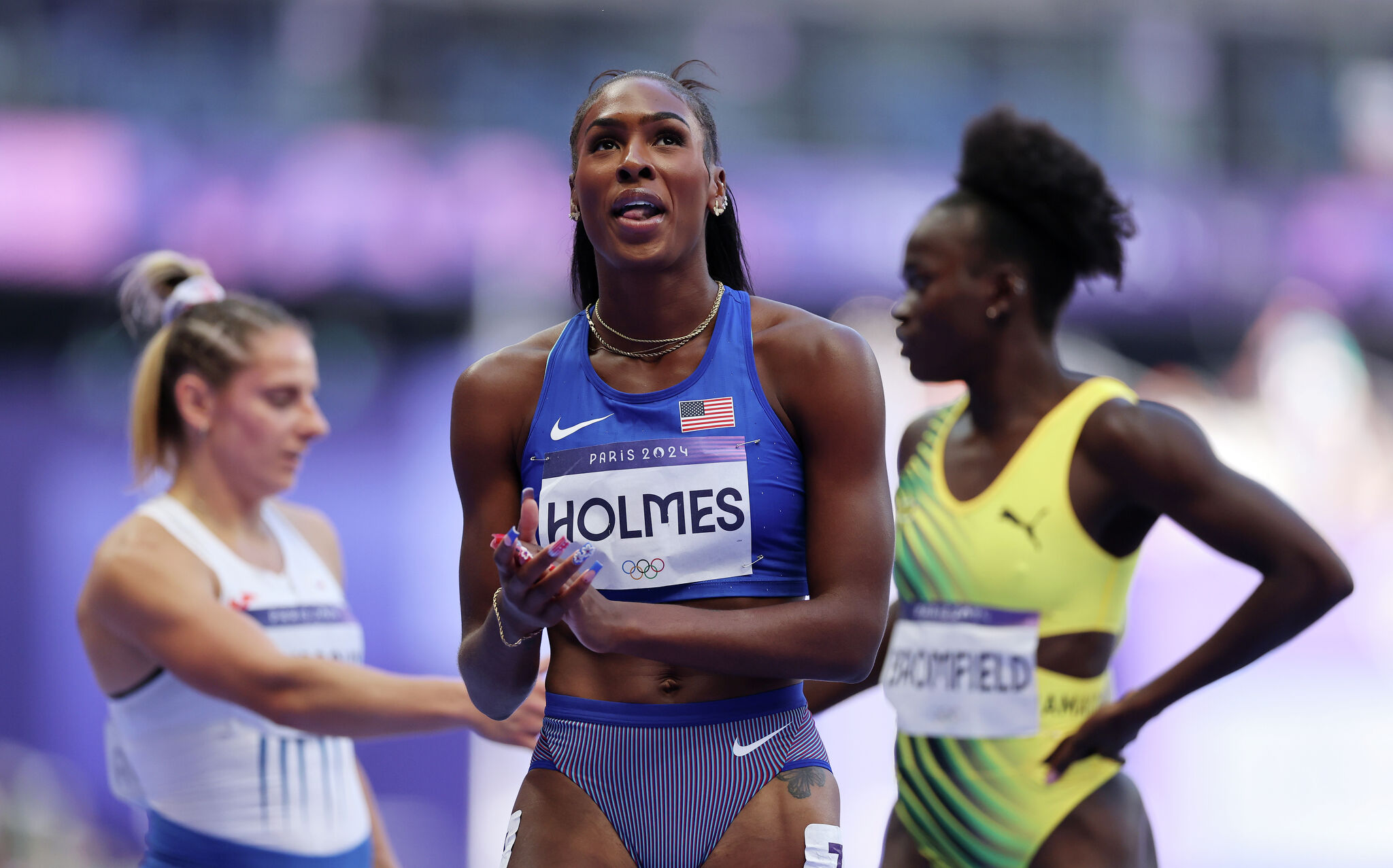 Alexis Holmes advances to 400 meters semifinal in 2024 Paris Olympics