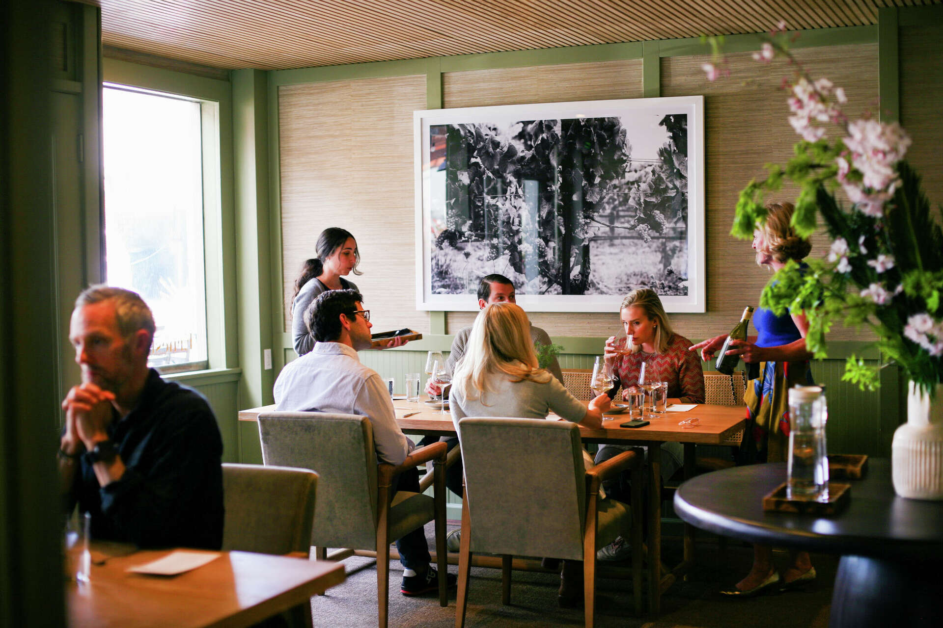 An ideal wine tasting itinerary for downtown Healdsburg