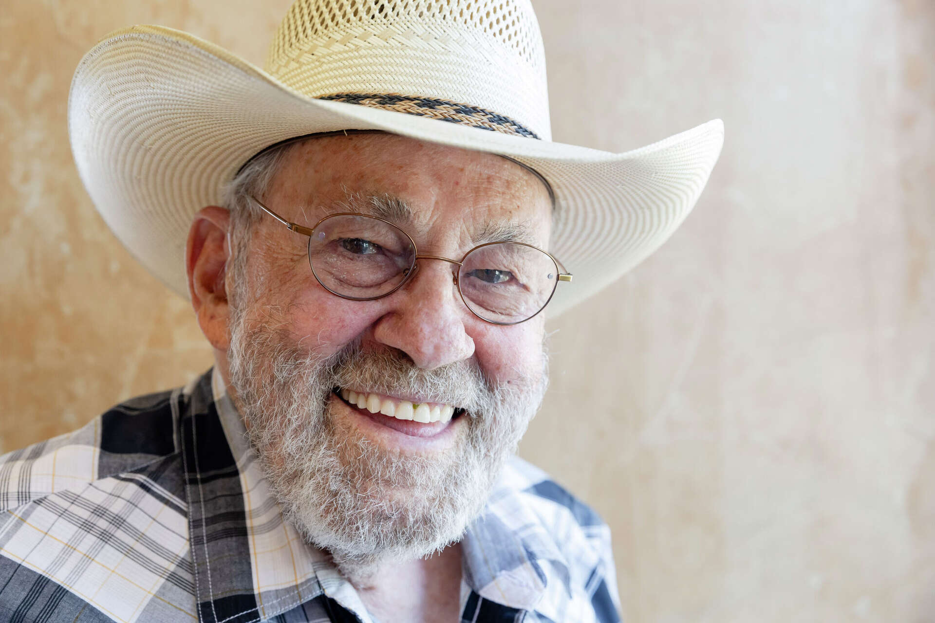 'Outlaw Country Reporter' Sam Kindrick tells his own story