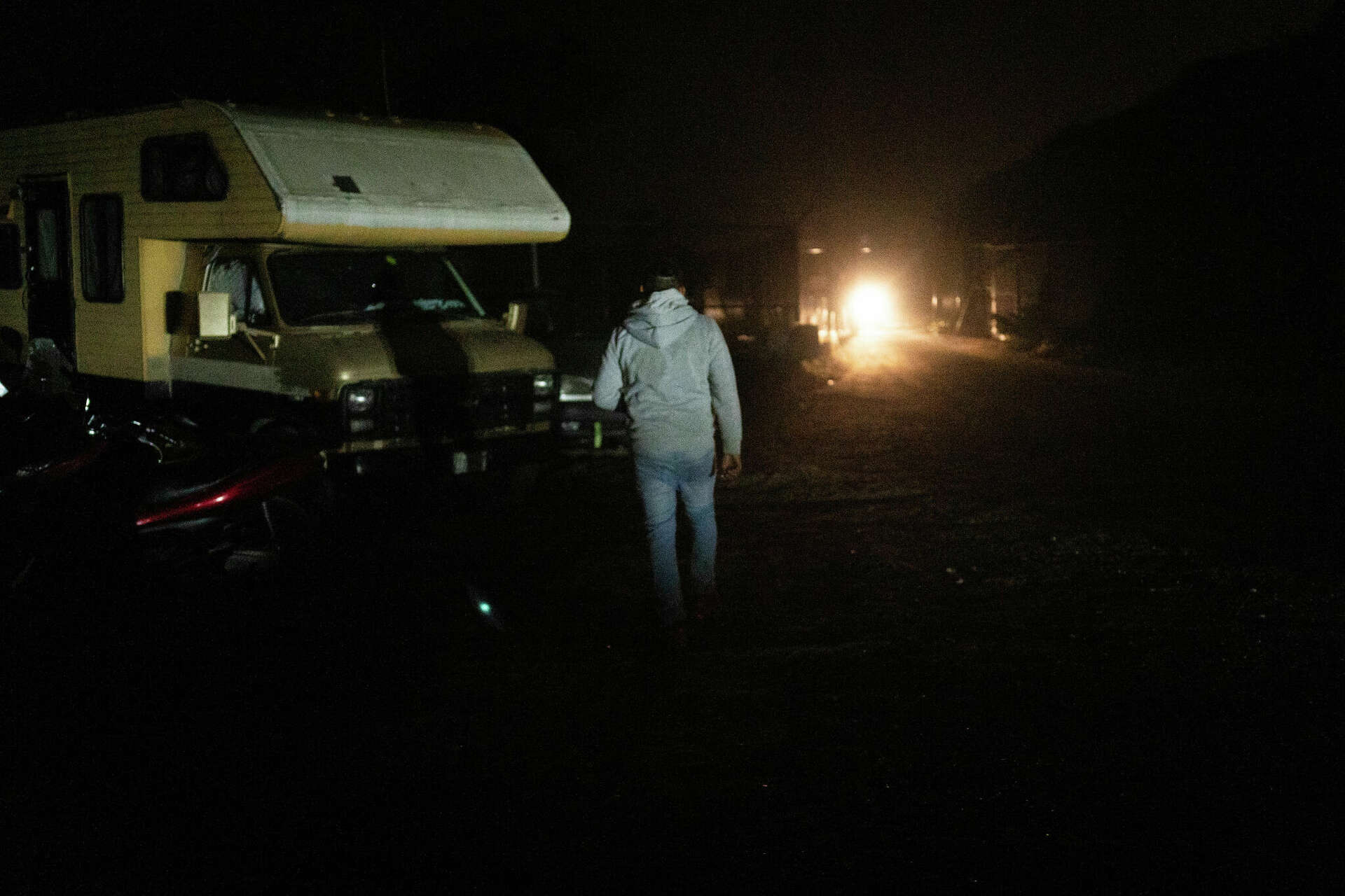 Homeless SF families living in RVs near Stonestown are displaced