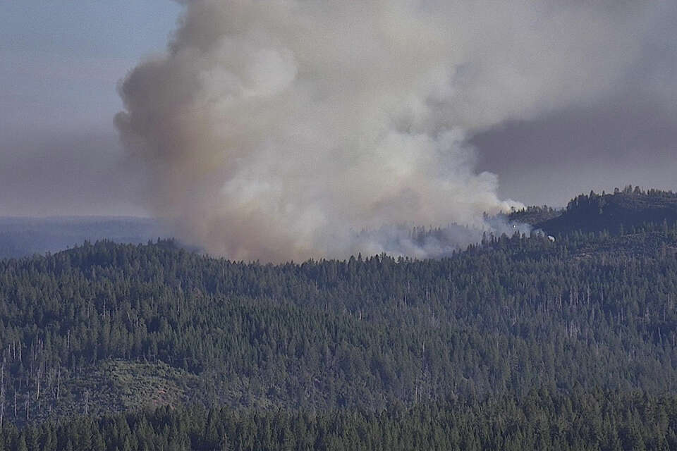 More communities ordered to evacuate in Sierra foothills due to fire