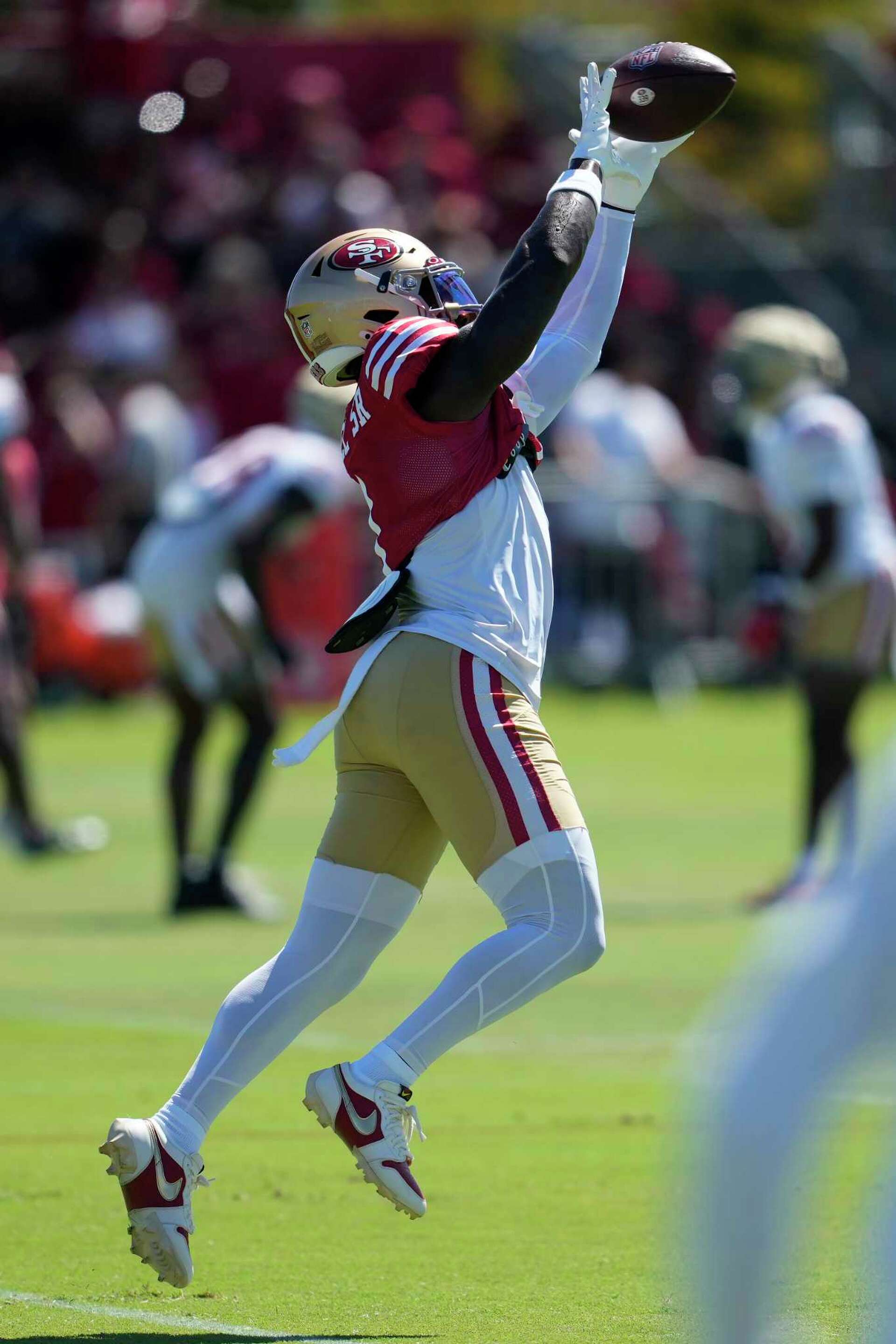 Gaining by losing? 49ers might need more from thinner Deebo Samuel