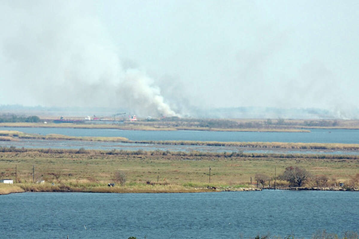 Smoky marsh fires bother people, help environment