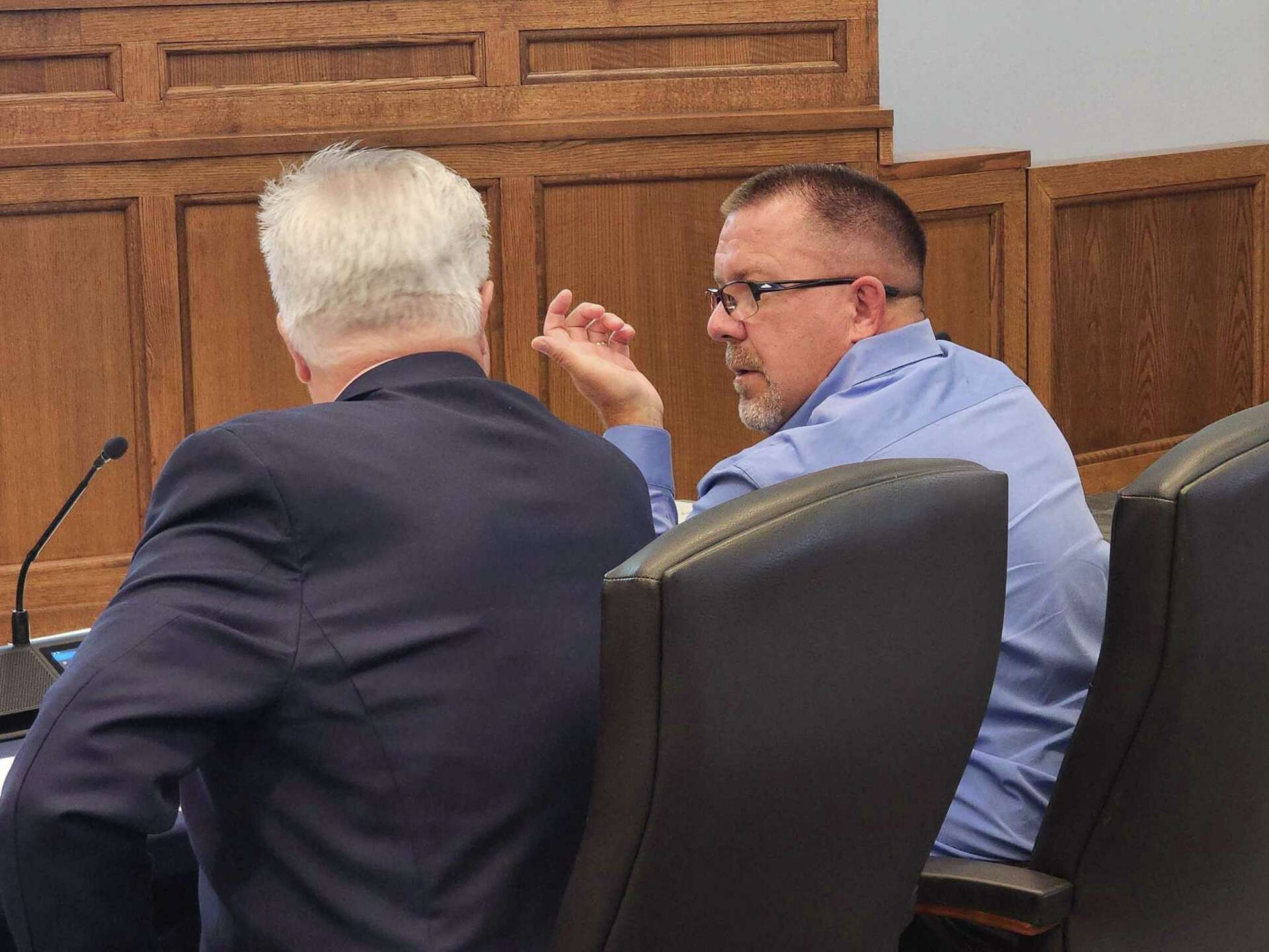 Officials defend firing cop who arrested driver after obscene gesture