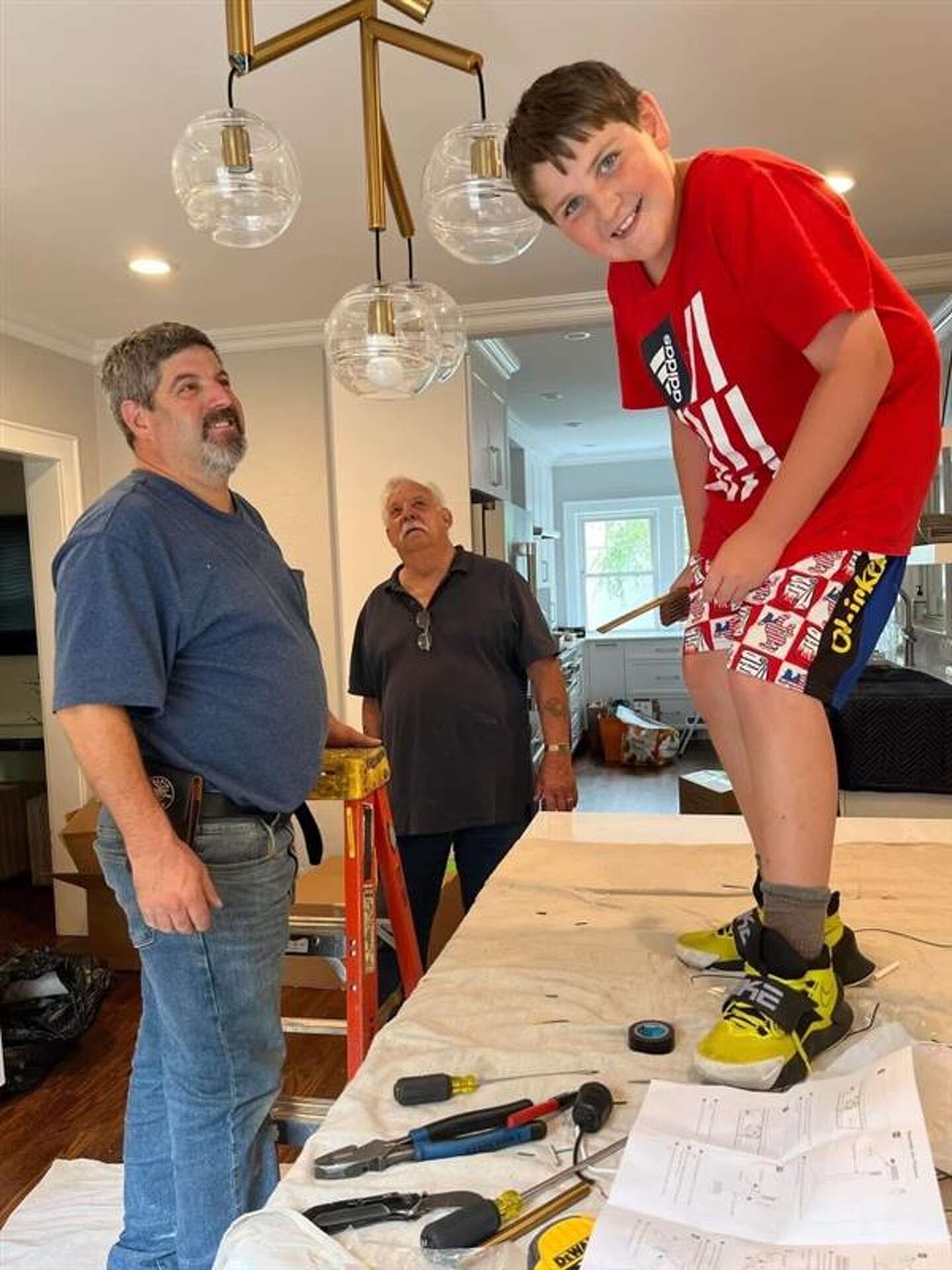 Longtime Greenwich electrician Robert Merchant dies at age 78