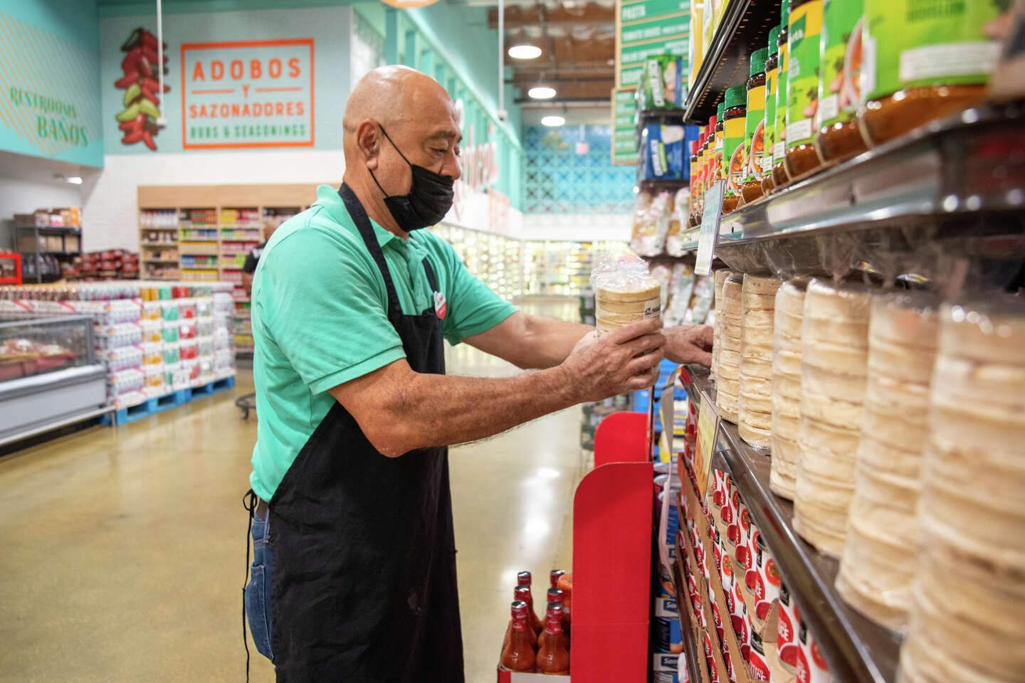 This Calif. Mexican grocery chain's a must, and not just for tortillas