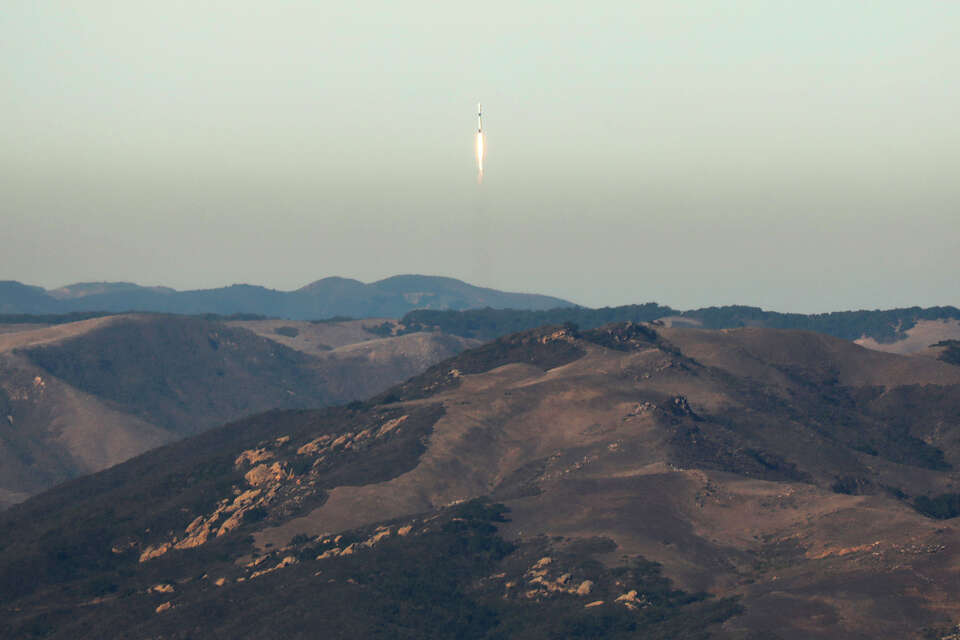 Elon Musk company inspires tourism boom in this Calif. town