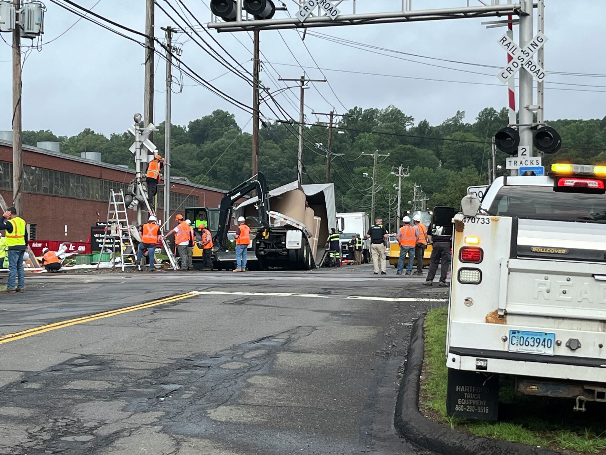 Amtrak train collides with tractor-trailer in North Haven: Official