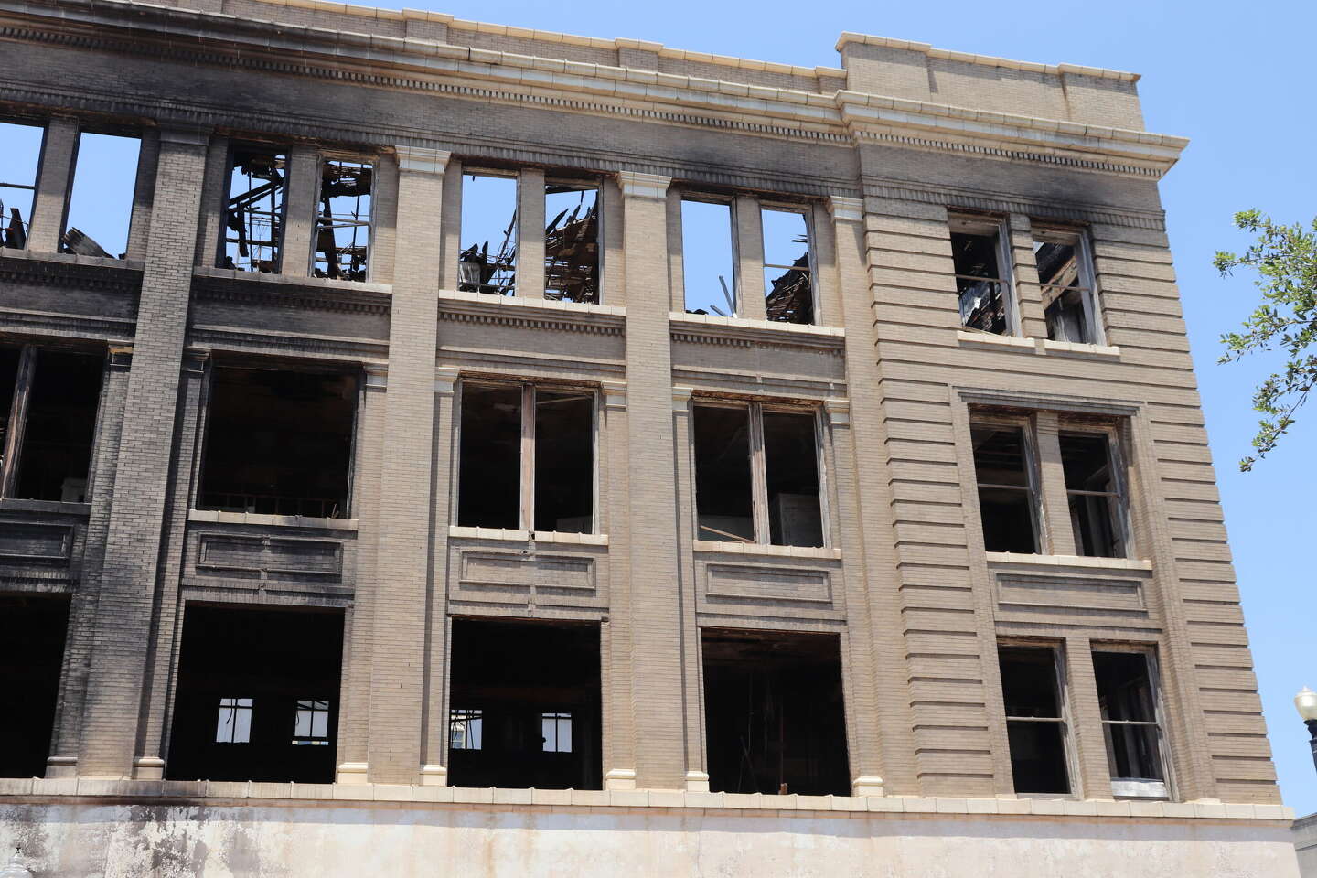 Tom Flanagan faces arson, IRS fraud allegations in search warrant