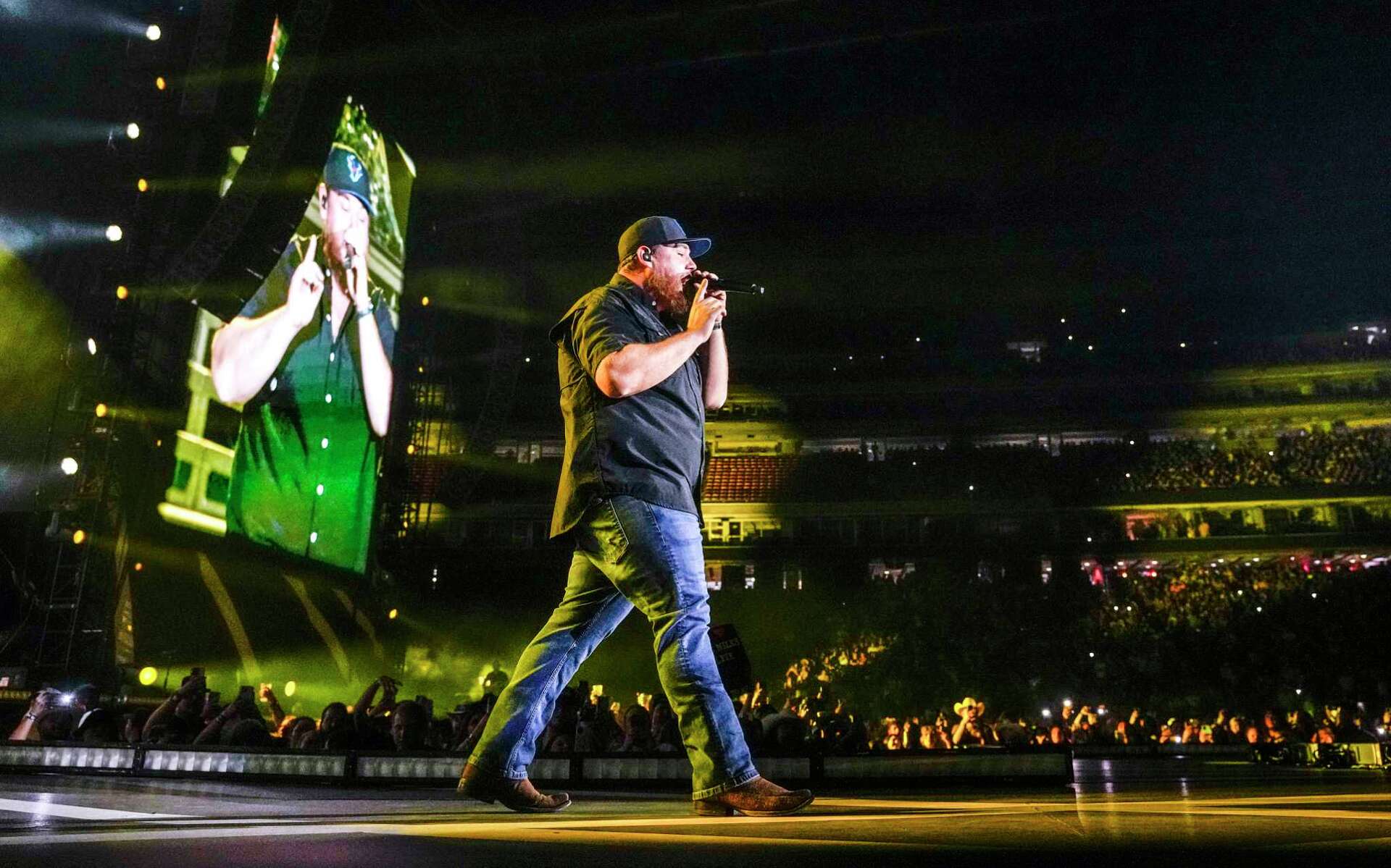 Luke Combs keeps it country at first of 2 NRG Stadium shows in Houston
