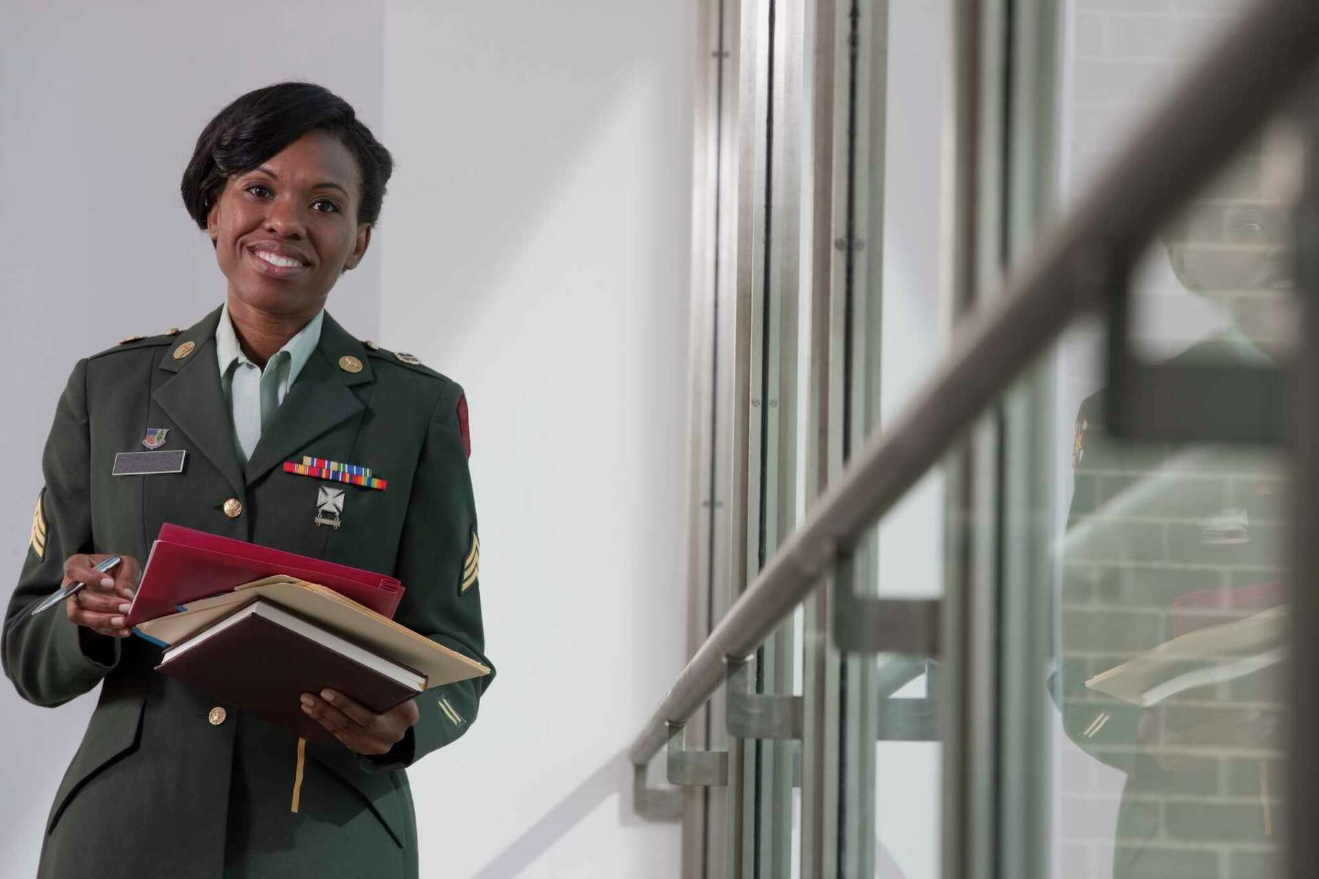 Army Executive Officer Description