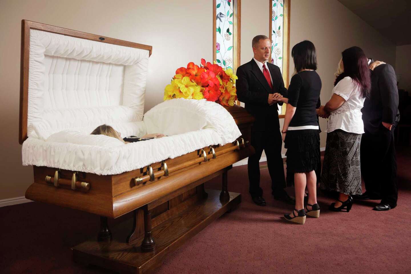 The Average Pay for a Mortuary Makeup Artist