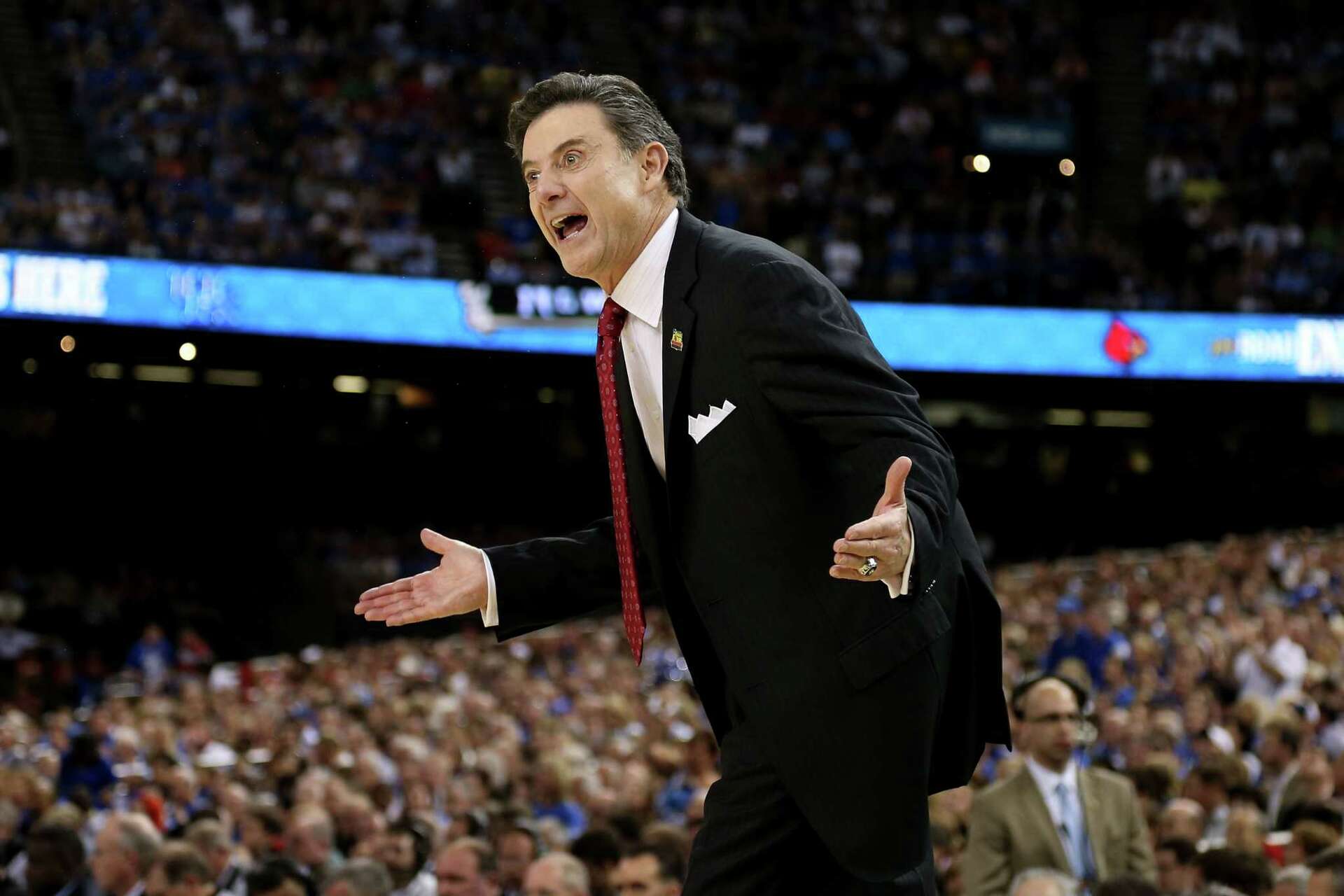 The Average Salary of a College Basketball Coach