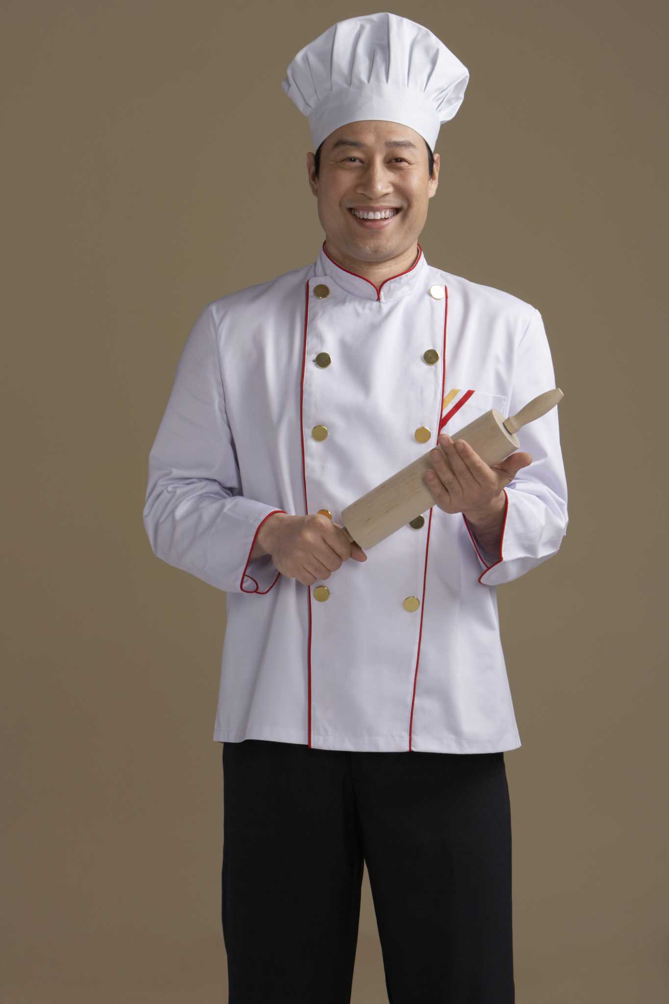 The Average Salary of a Four-Star Restaurant Chef