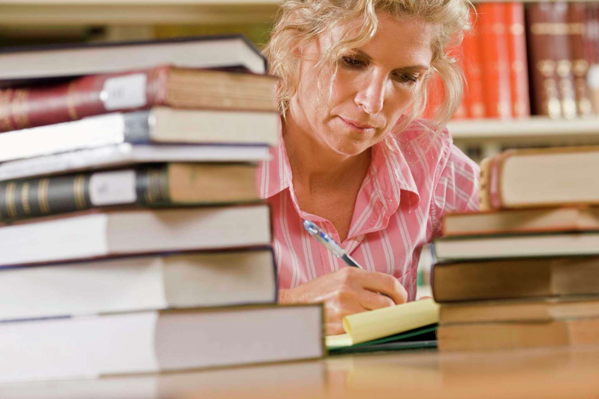 How to Become a Genealogy Researcher