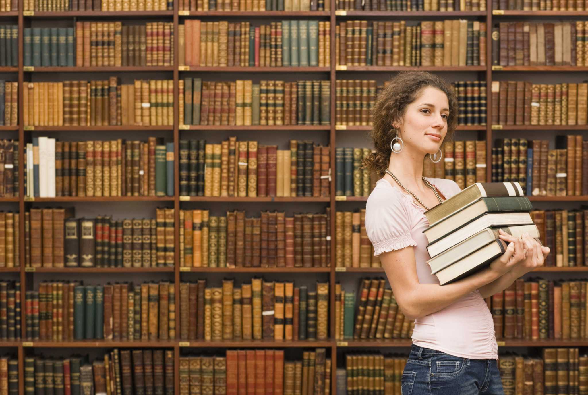 Can I Get a Library Job With a Literature Degree?