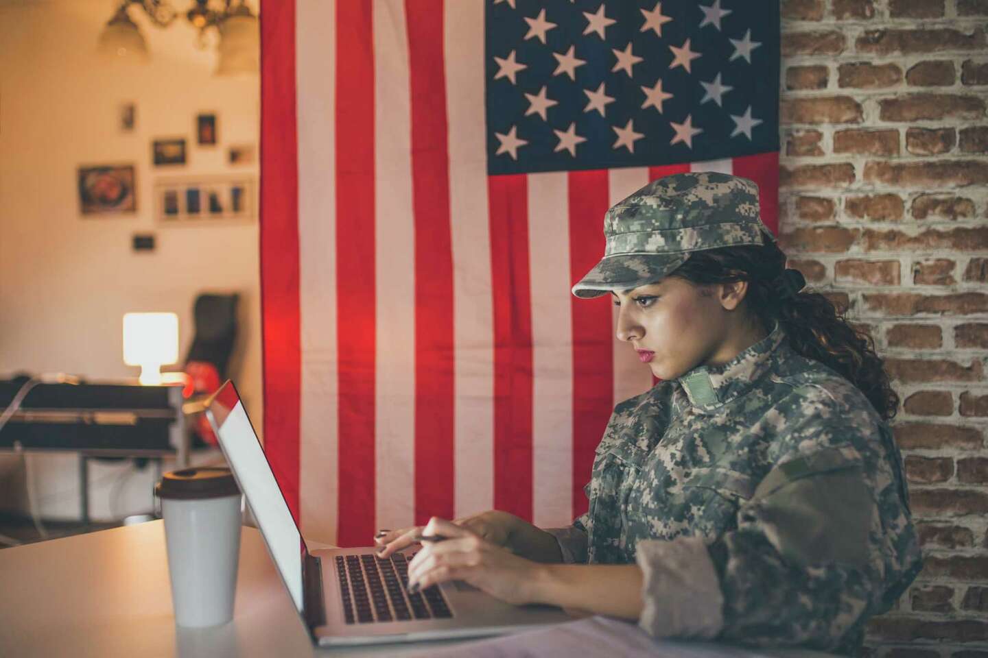 What Is Full Time E-1 Pay for the Army National Guard?