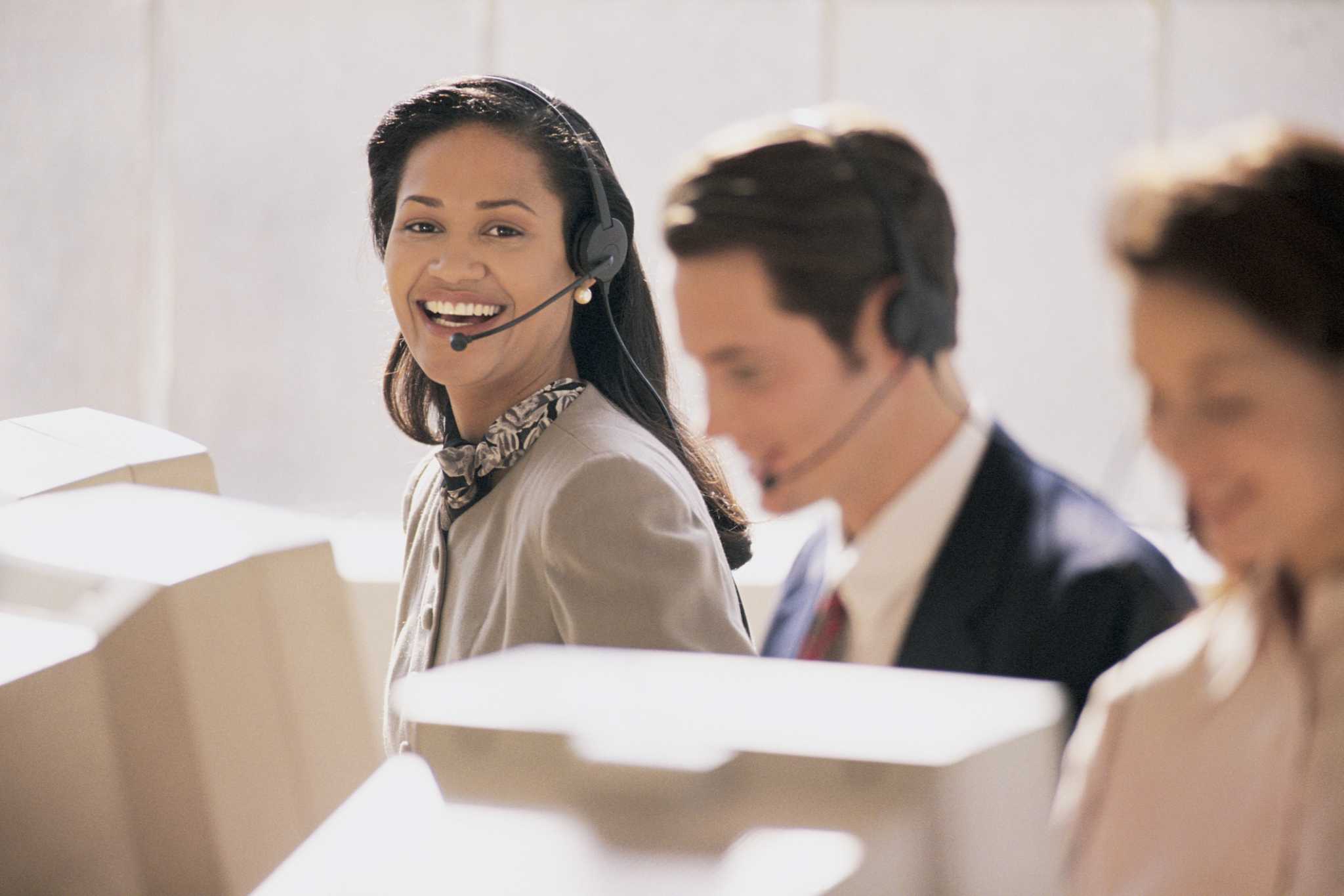 What Are the Functions of a Credit Card Customer Service Representative?