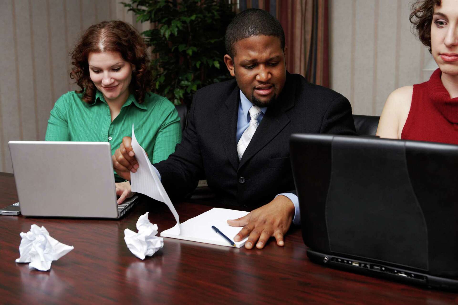 How to Deal With Passive-Aggressive Coworkers