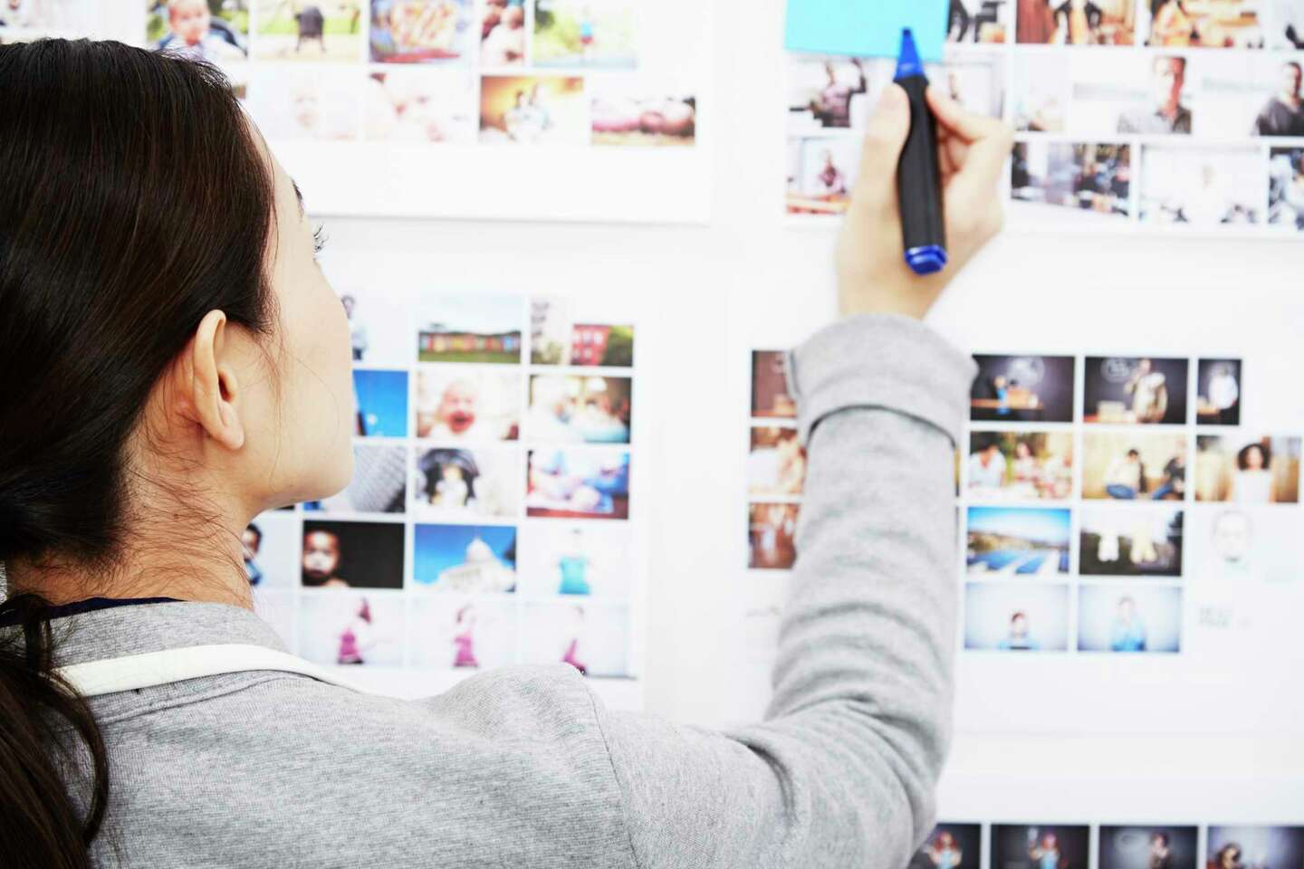 Difference Between an Editor in Chief & a Managing Editor