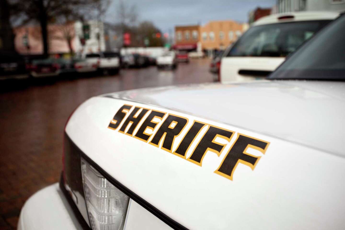 Difference Between a State Trooper & a Sheriff