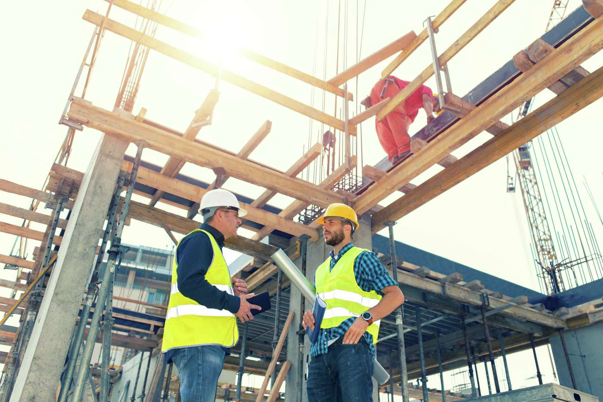 Duties & Responsibilities for a Construction Project Manager