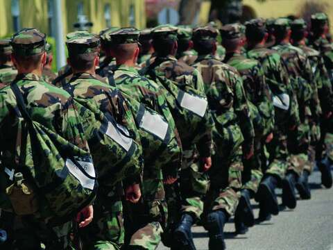 U.S. Army: Typical Day in Basic Training