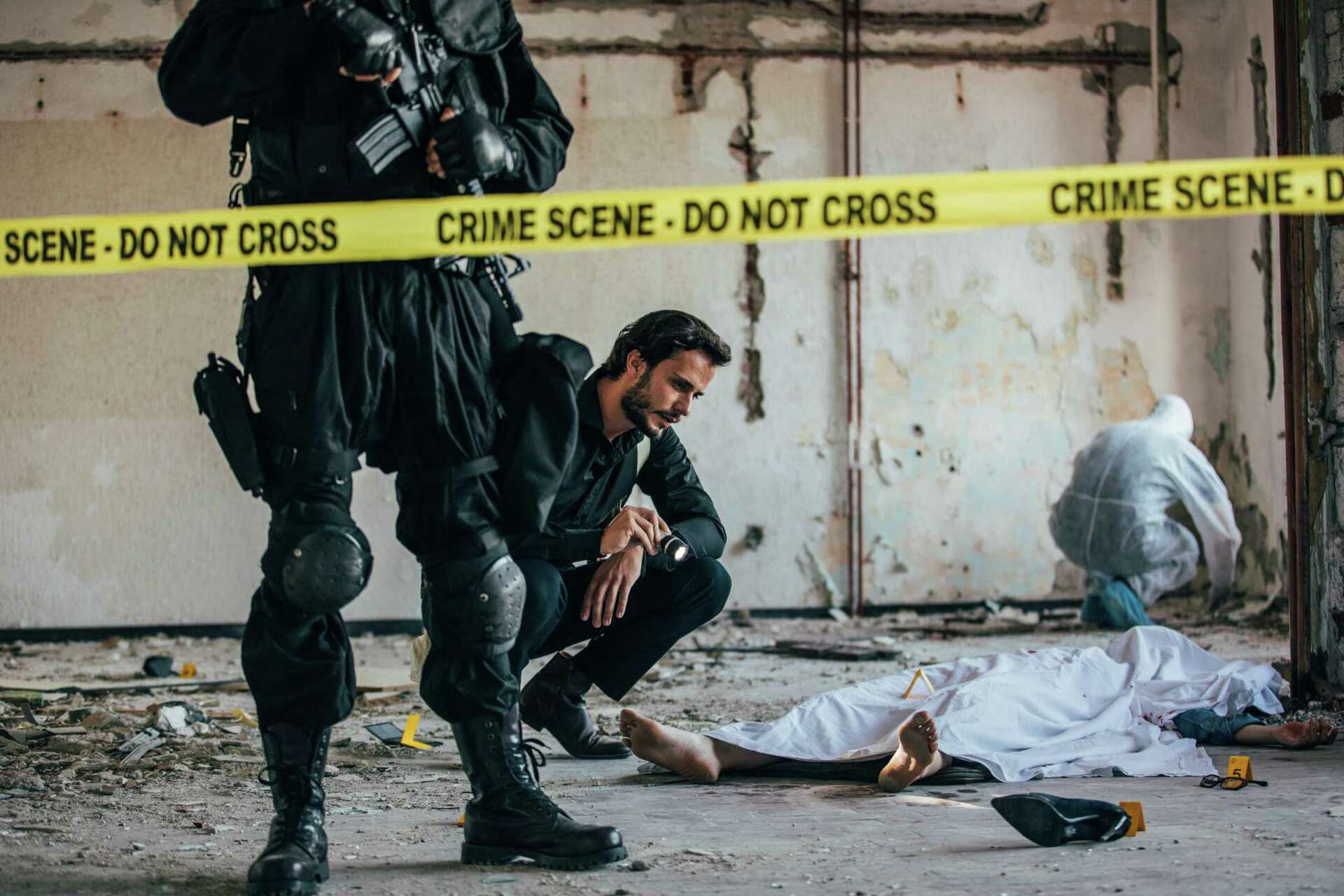 Crime Scene Investigator Career How To Become A Forensic Scientist