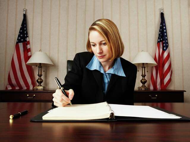 Government Jobs That Require a Degree in Business