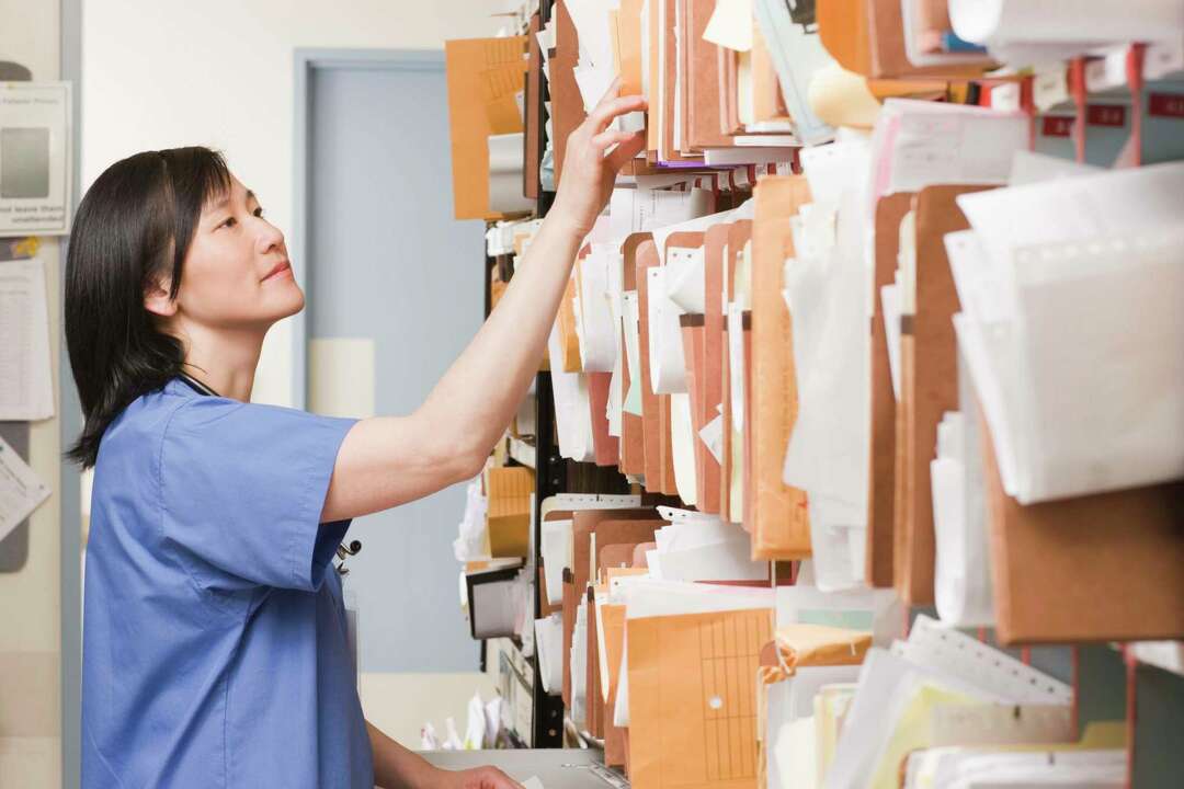 Job Description for a Hospital Unit Secretary