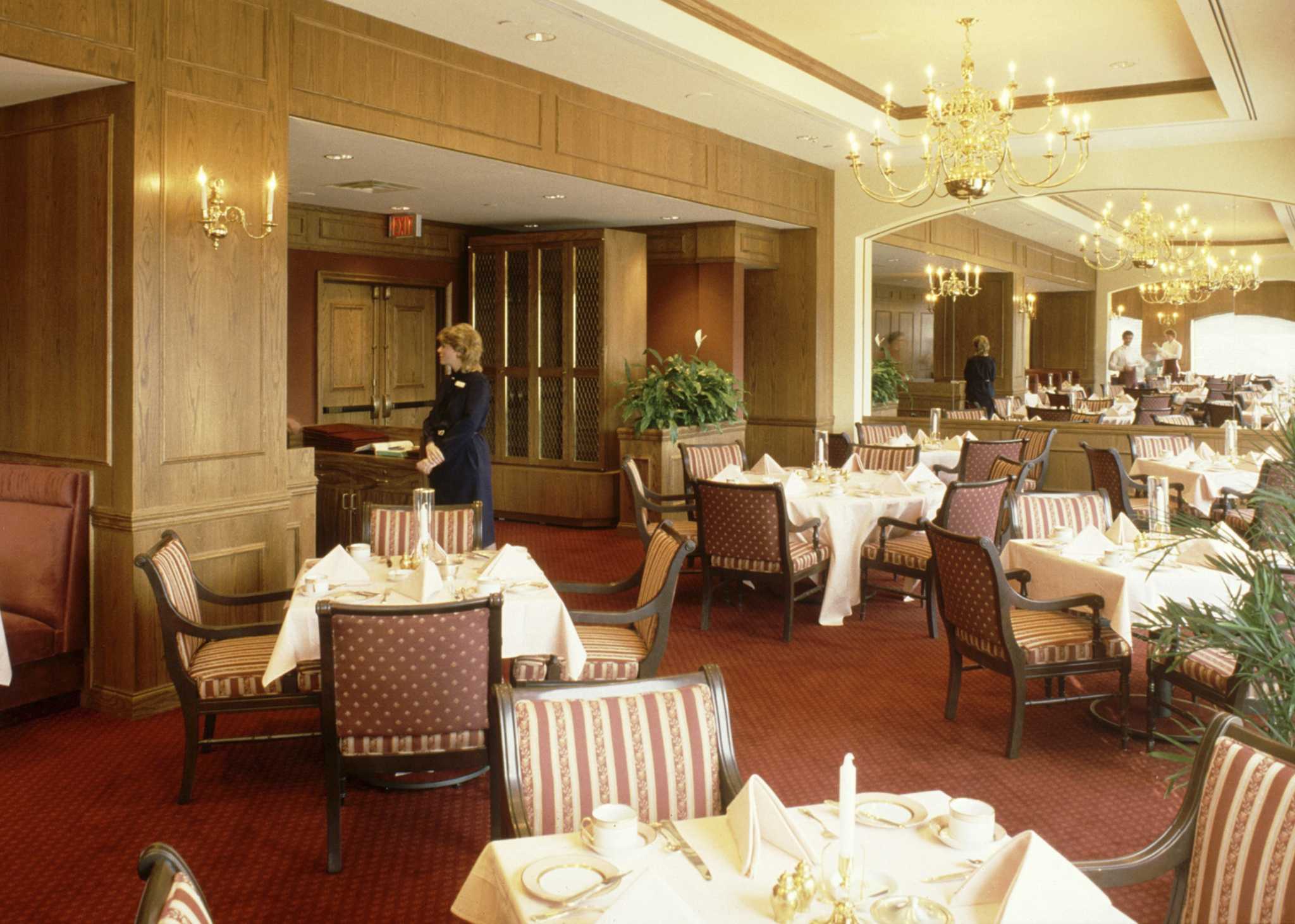 Information on a Culinary Arts Degree for Starting a Restaurant