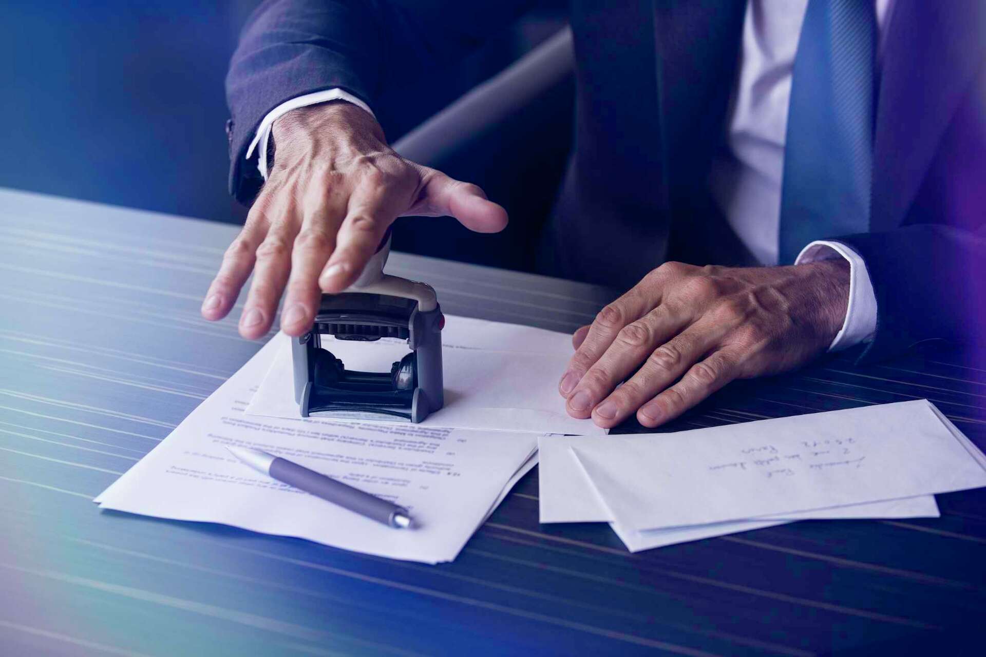 What Jobs Can I Have With a Notary License?