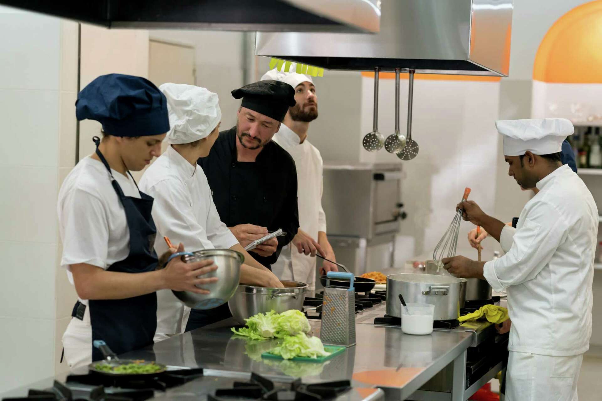 Kitchen Staff Duties & Responsibilities