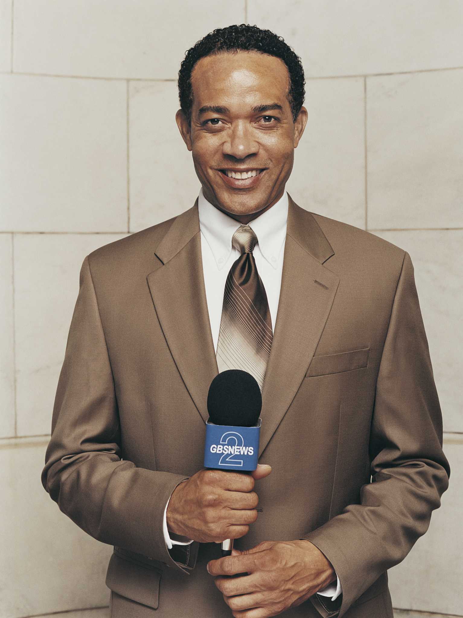 How to Make an Audition Tape for a Reporter Position