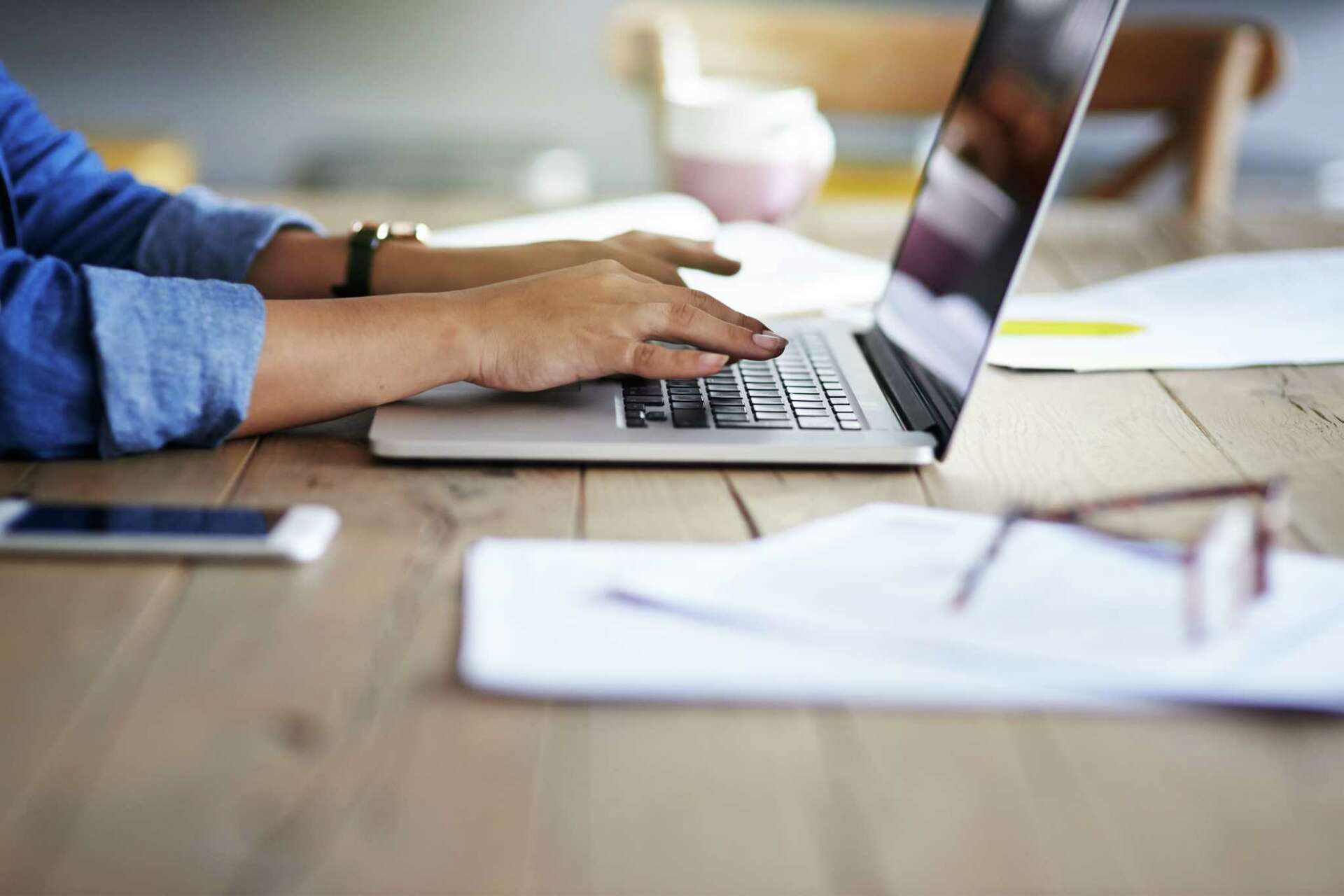 How to Make a Letter Requesting a Full Time Position