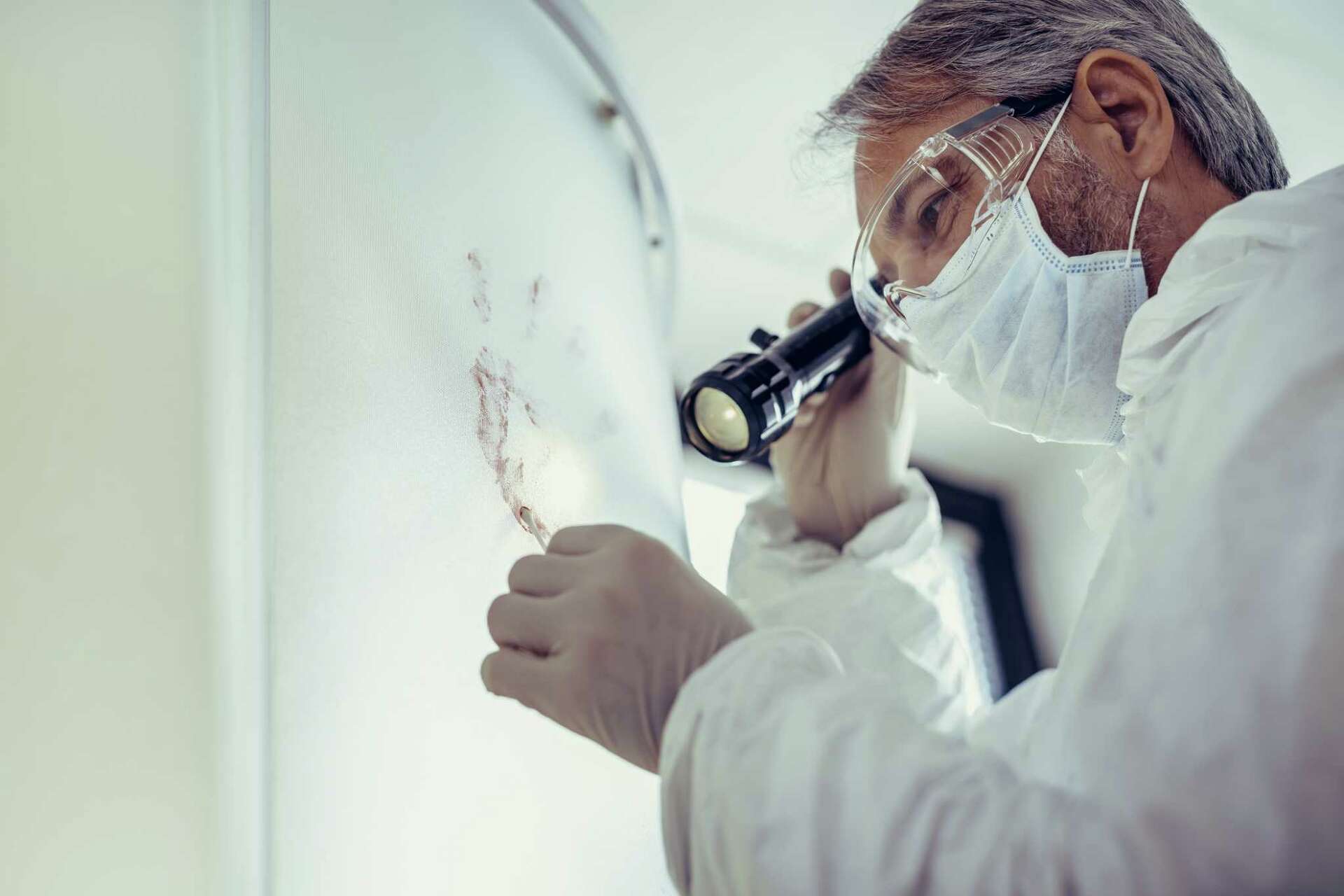 What Is a Medical Examiner's Salary Range?