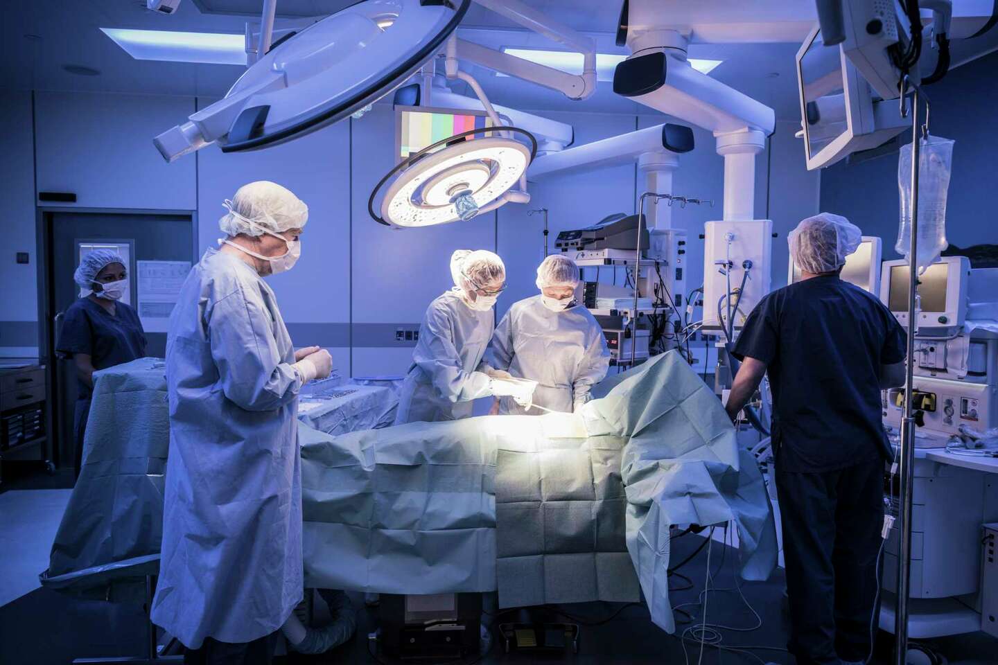 How Much Can a Heart Surgeon Earn?
