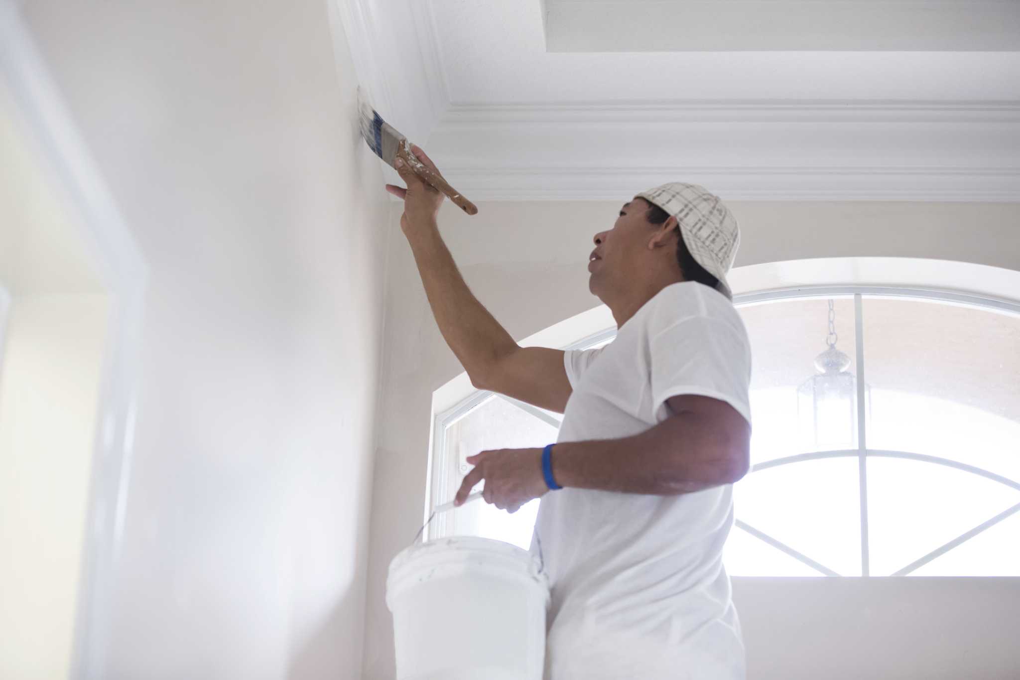 How Much Does an Interior Painter Make per Hour?