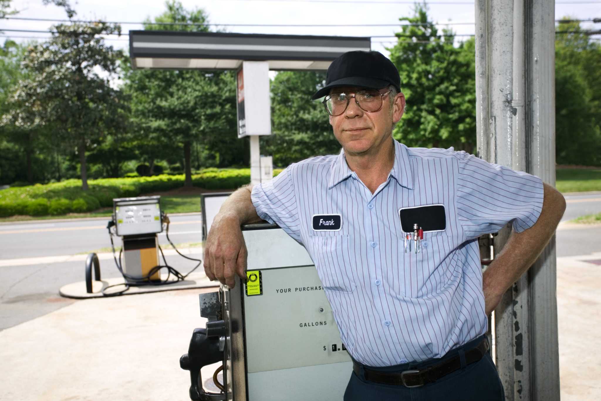 Objective for an Assistant Manager Position at a Gas Station