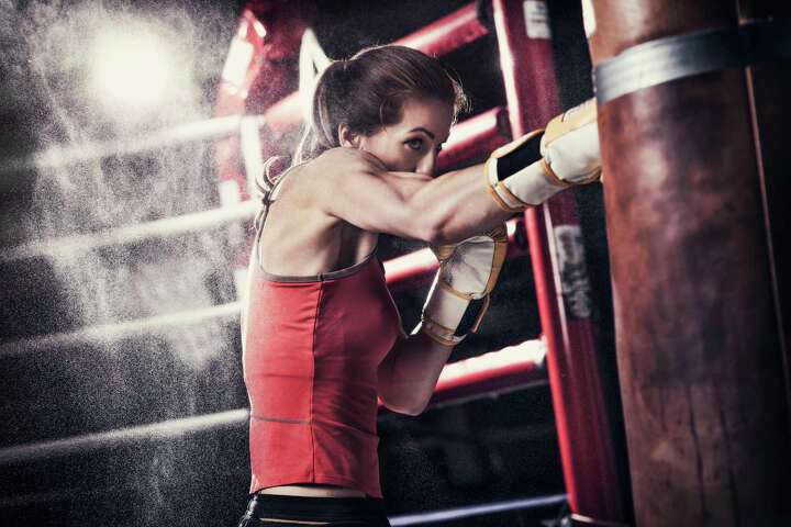 What Is the Path to Becoming a Professional Boxer?