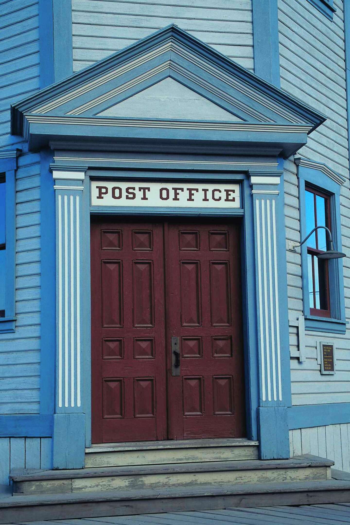 Pay Scales for Postal Supervisors